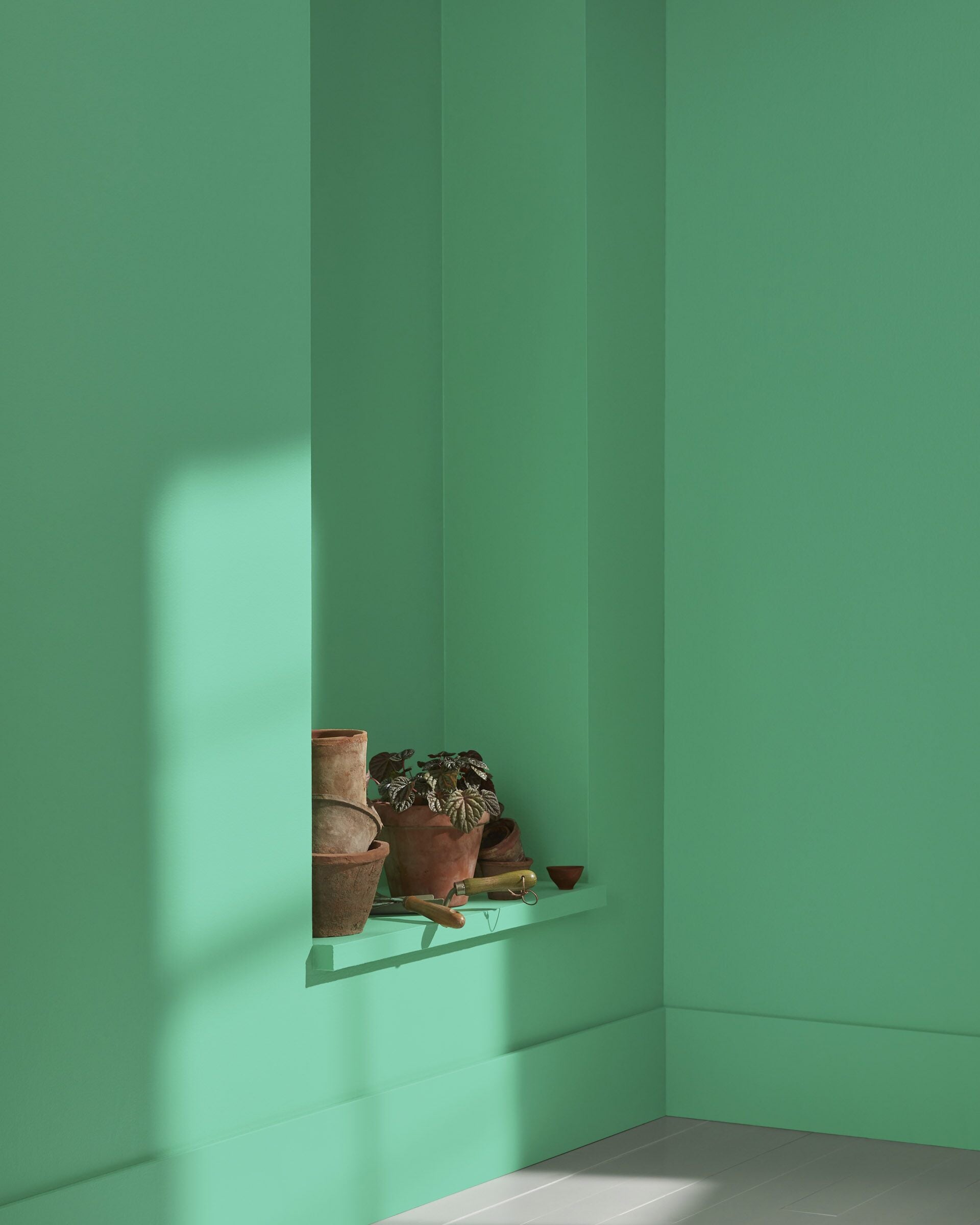 Florida Keys Blue (2050-40) – Benjamin Moore Hong Kong