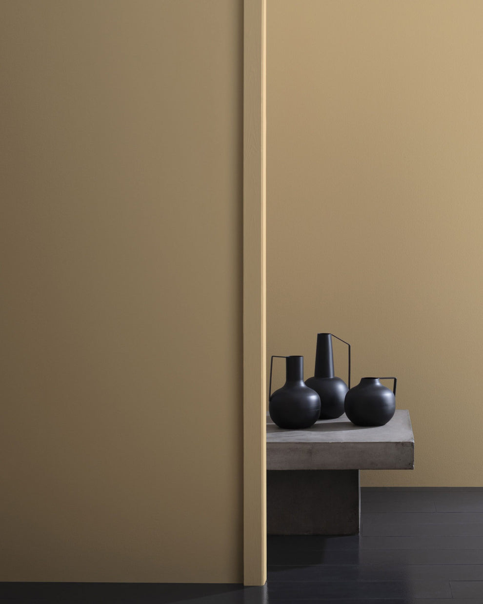 Spice Gold (1040) – Benjamin Moore Hong Kong & Macau