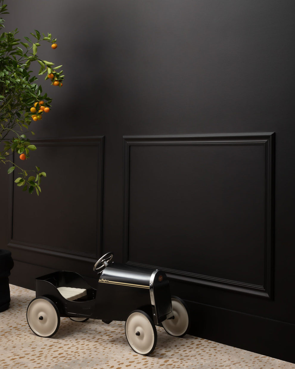 Black (HC-190) – Benjamin Moore Hong Kong