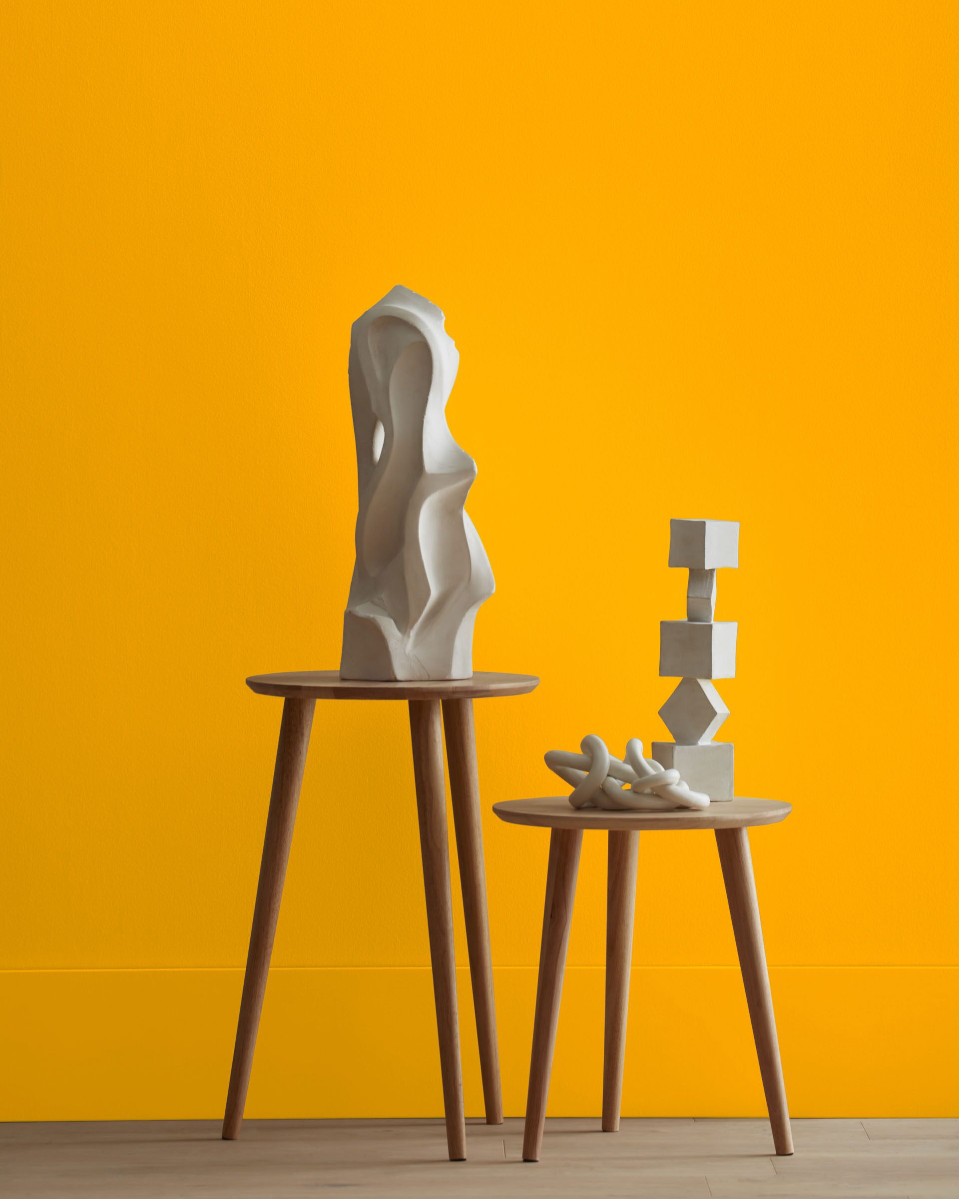 Bumble Bee Yellow (2020-10) – Benjamin Moore Hong Kong & Macau